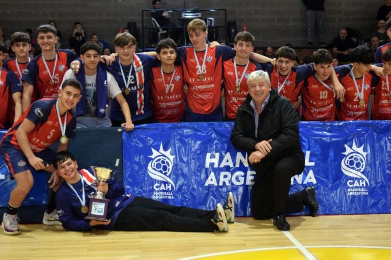 Exitoso Torneo Nacional de Handball Cadetes A en Bariloche | Económicas ...