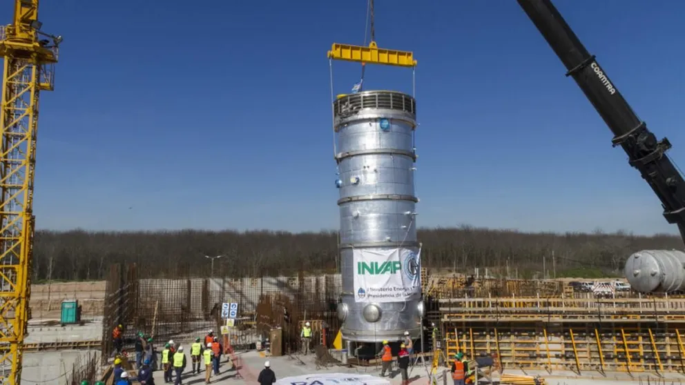 Aseguran que una empresa de EEUU compró la patente de un reactor de ...