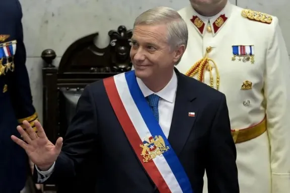 Chile gira a la derecha: Kast asumió la presidencia con la presencia de ...